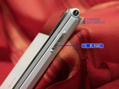 主打SNS功能 OPPO翻盖手机U525图赏(2)_手机_科技时代_新浪网