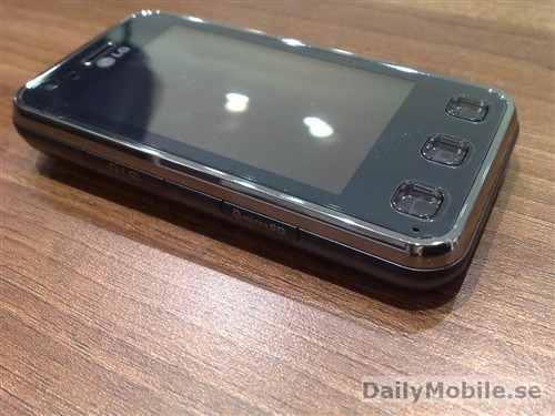 华丽外观800万像素 LG KC910开箱图片_手机_科技时代_新浪网