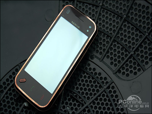 触控机王新低价 诺基亚N97 mini震撼2K8_手机_科技时代_新浪网