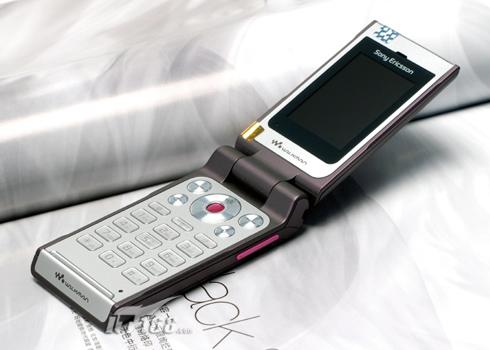 时尚风潮 索爱翻盖音乐手机W380c评测(2)_手机_科技时代_新浪网