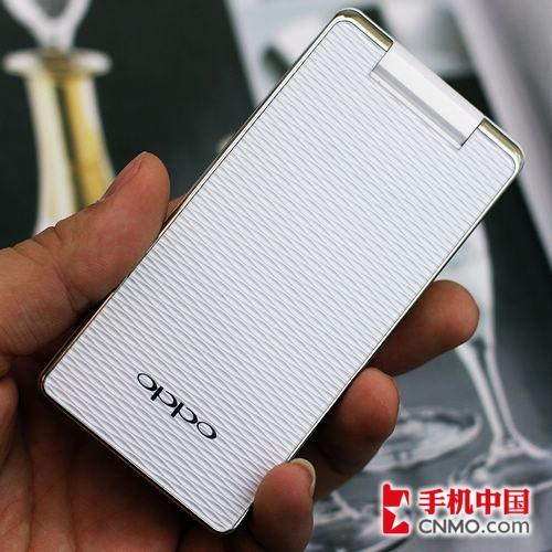 唯美纯色系 OPPO翻盖新机A520体验评测(4)_手机_科技时代_新浪网