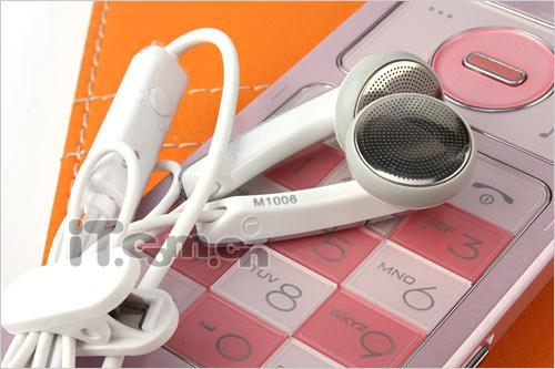 时尚美艳绽放 OPPO翻盖机U529精美图赏(5)_手机_科技时代_新浪网