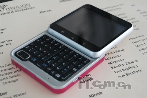 侧空翻亮相 摩托罗拉ME511精彩图赏_手机_科技时代_新浪网