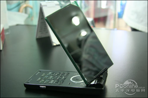 1200万像绝美旋屏 夏普SH-01B全国首发_手机_科技时代_新浪网