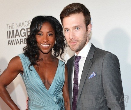 双语：《真爱如血》女主结束八年婚姻_新浪教育_新浪网