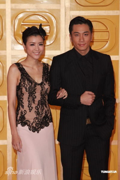 图文：TVB台庆颁奖礼红毯-陈茵媺吴卓羲_影音娱乐_新浪网