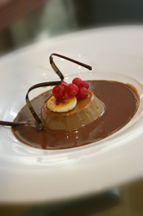 Laris, Loved by Simple Noblemen